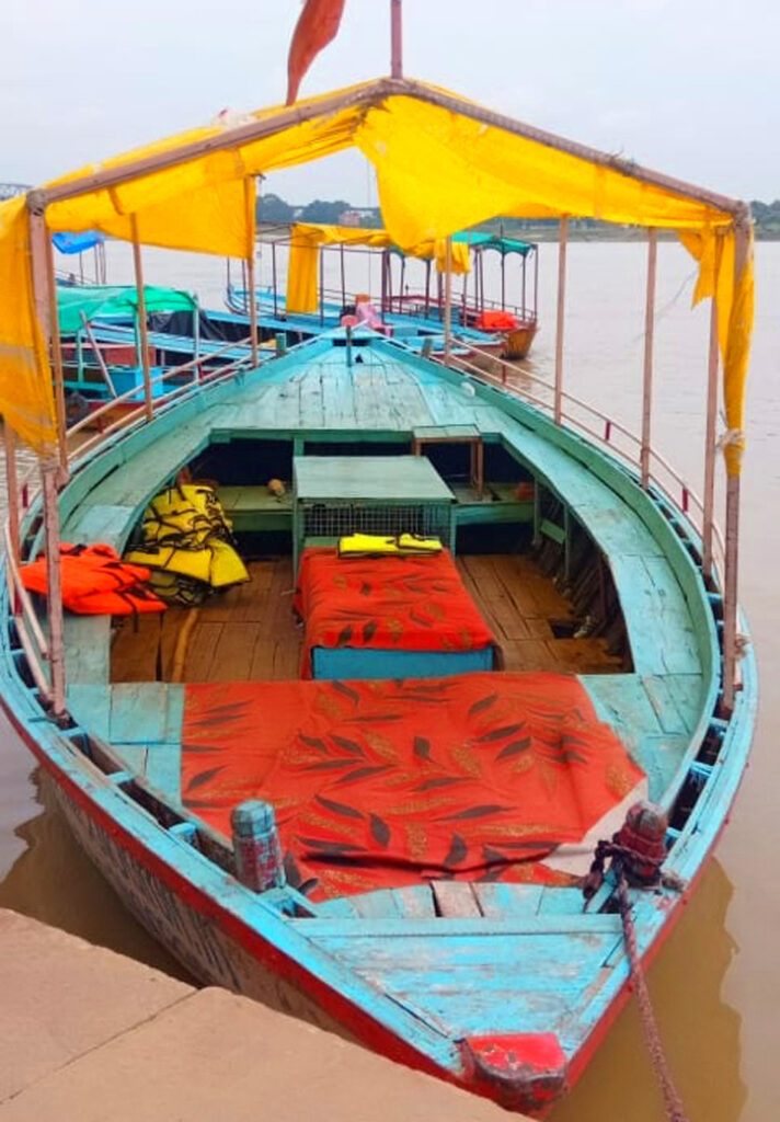 Boat Booking in Varanasi | Boat Booking for Ganga Arti in Varanasi